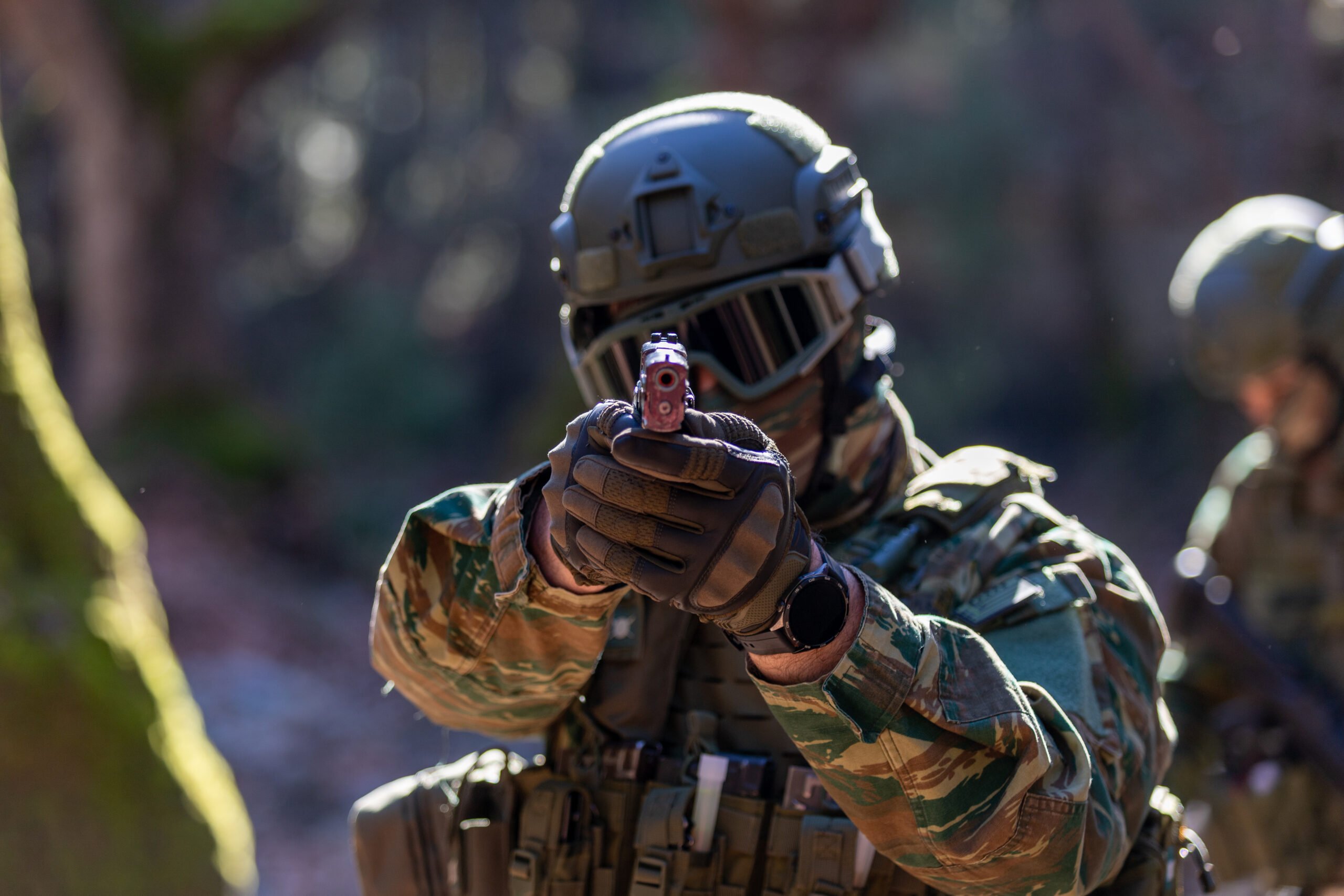 ΕΙΔΙΚΟΣ ΕΞΟΠΛΙΣΜΟΣ